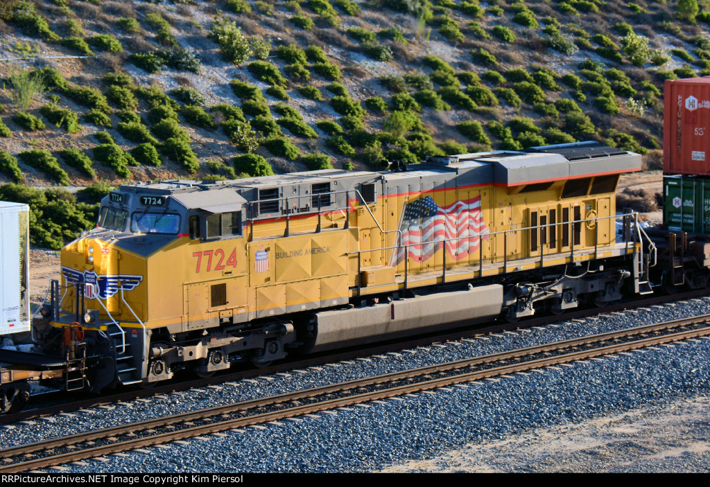 UP 7724 Mid-Train DPU
